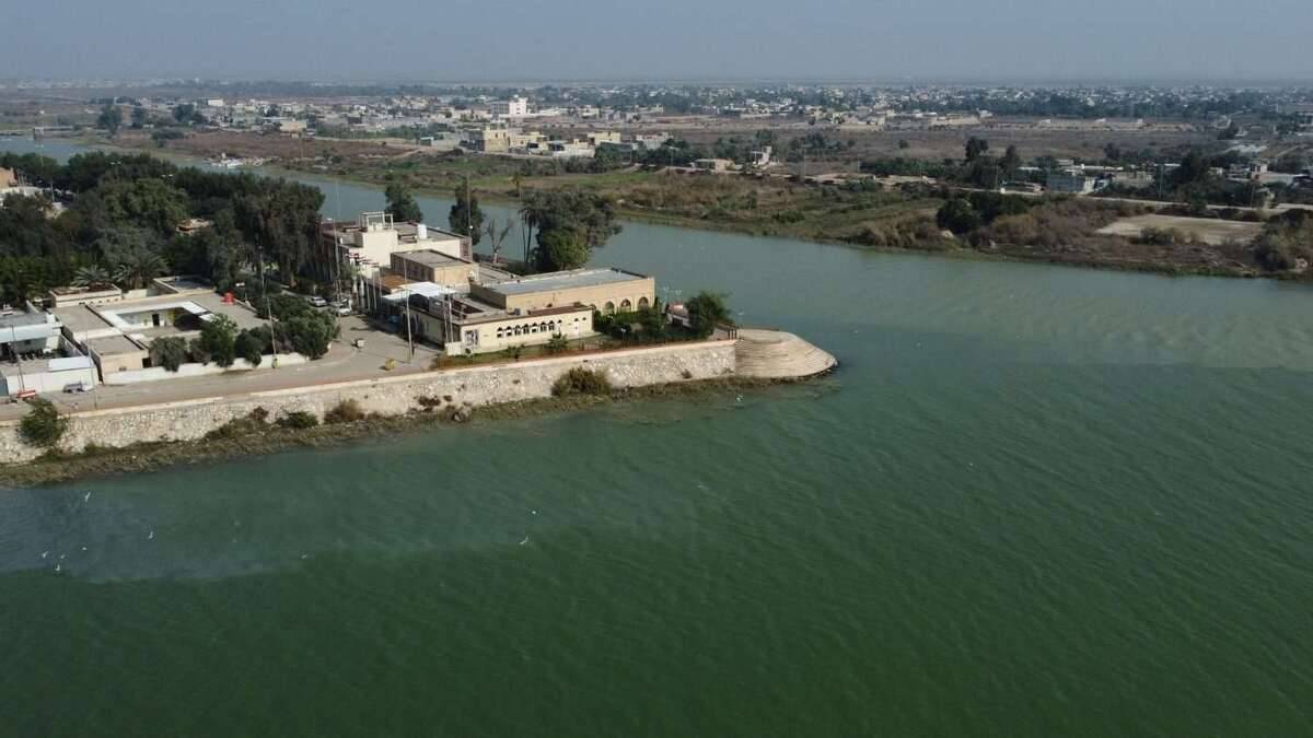 Mezopotamya'yı oluşturan iki büyük nehrin birleştiği yer: El-Kurna ...